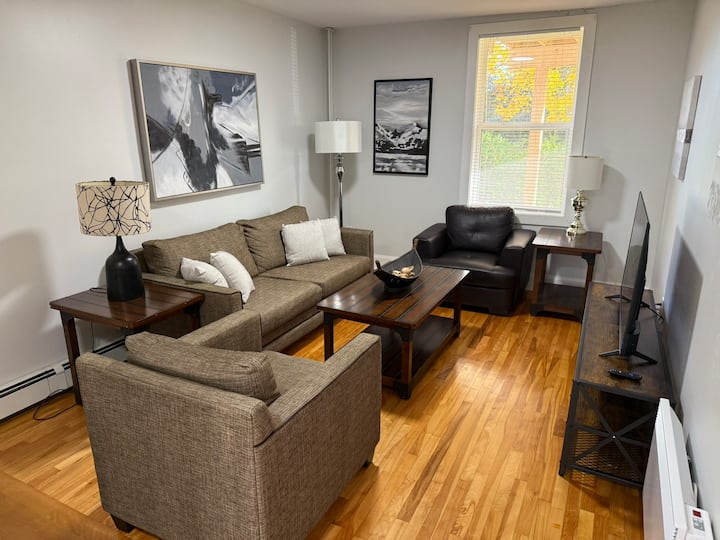 Home Style Comfort 2 Bedroom Apt For Monthly Stays - Charlottetown