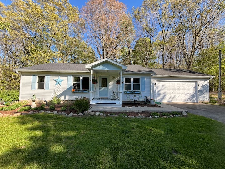Saugatuck Suite Spot-pet Friendly - Fennville, MI