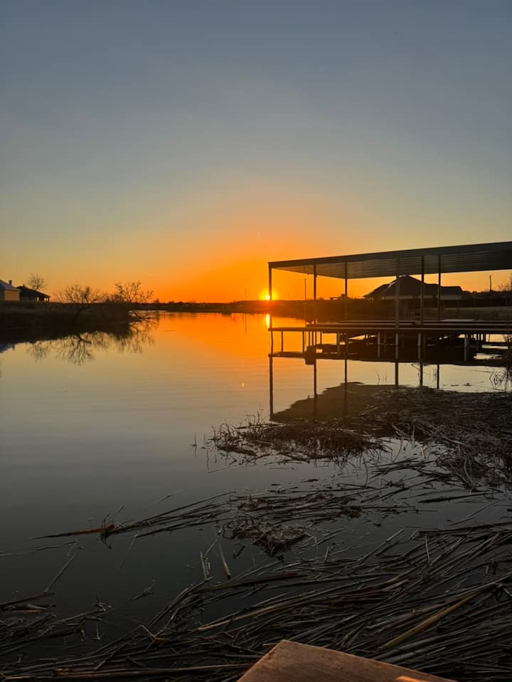 New Owners At The Palms Haus! - San Angelo, TX