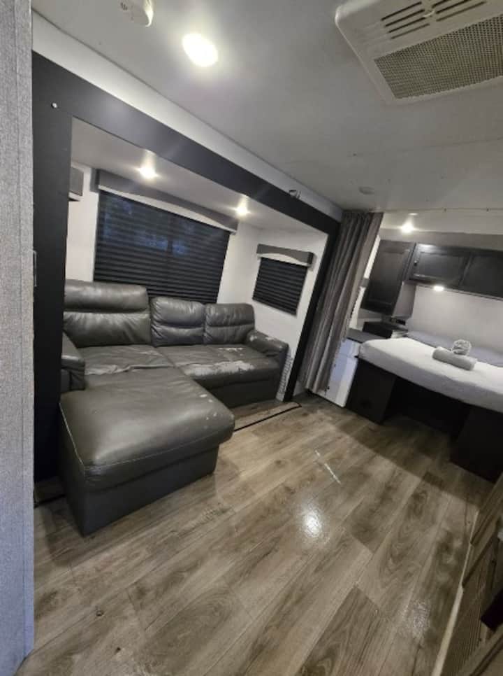 Cozy Rv | Central | Miami Near Brickell & Gables - Miami, FL