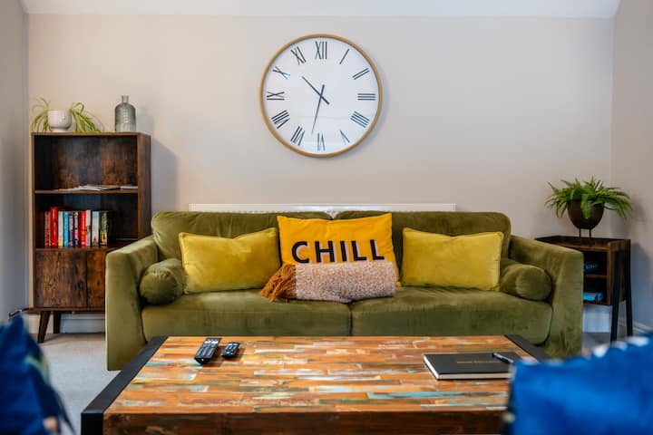 Gorgeous 2 Bedroom Home In Cirencester - Cirencester