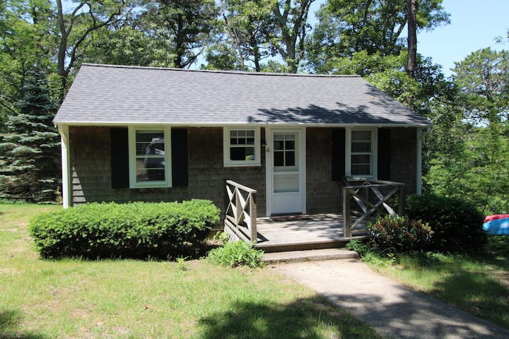 Cozy Cottage By Molls Pond 2409 - Eastham, MA