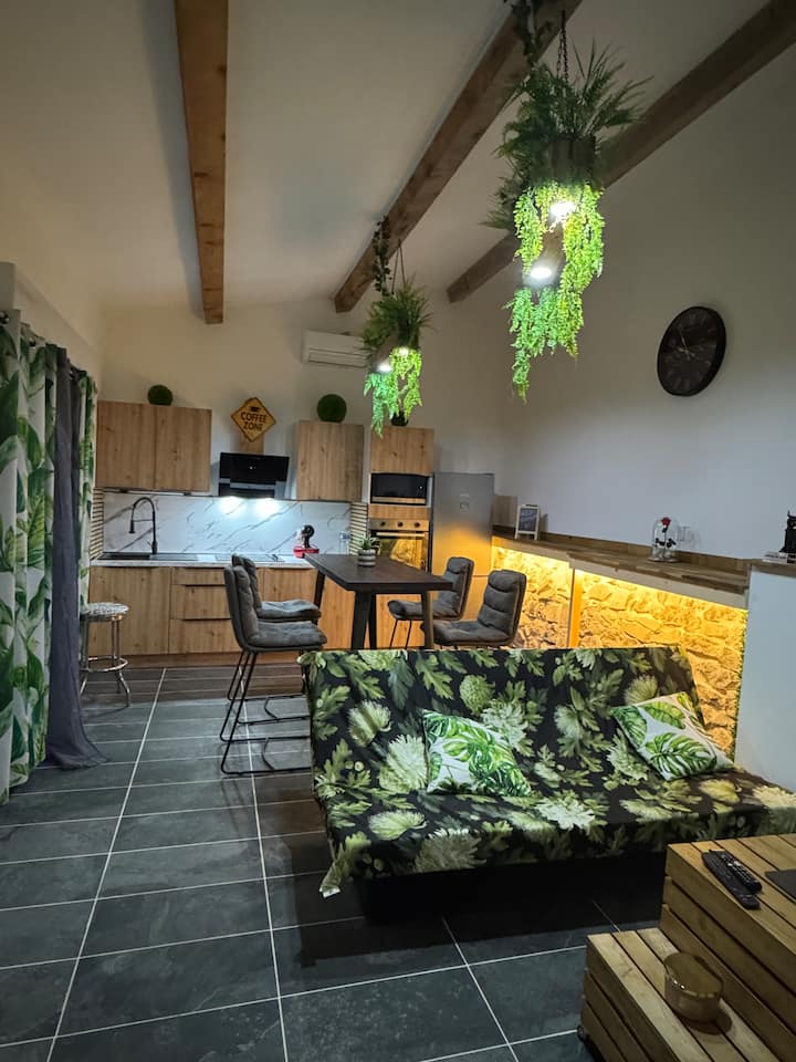 Logement Sur Propriété, 4 Pers, Proche Mer Calme - Bessan