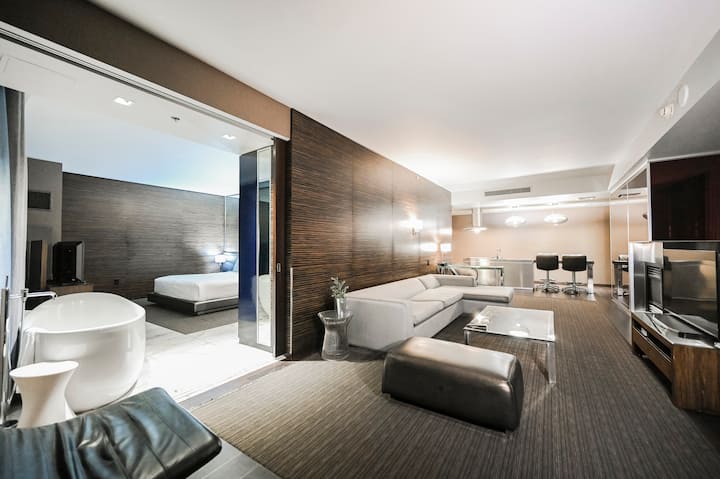 Sq25 1bd Mtn/strip View Kitchen | Pool I Gym - Henderson, NV