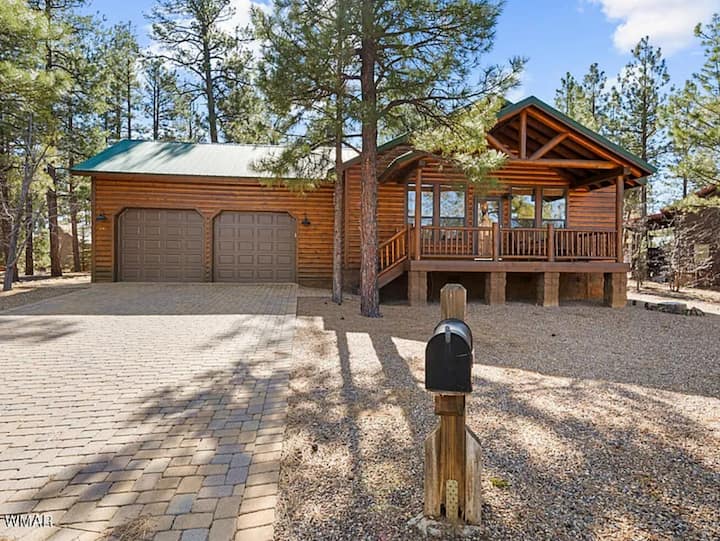 The Upper Cabin - Show Low, AZ