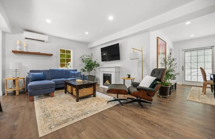 Quaint New England Barn In Coastal Westport, Ct - Weston, CT