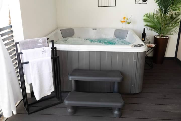 Maison Maris With Jacuzzi (124563-k1) - Vodice