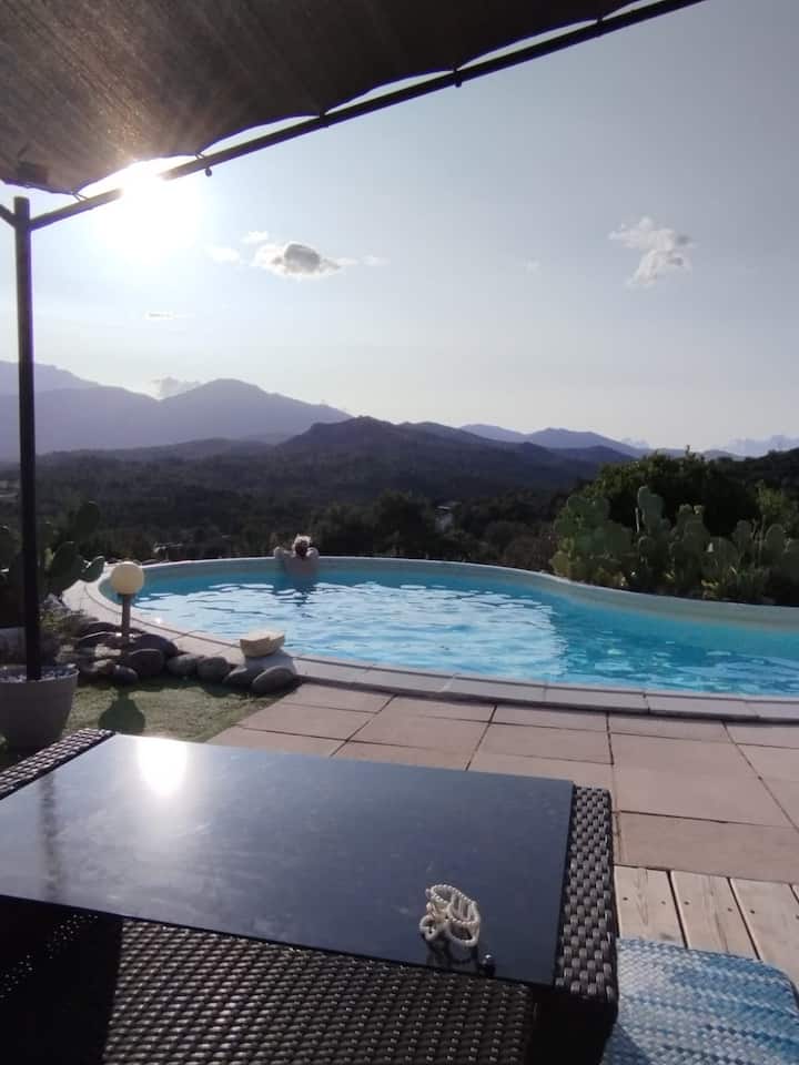 Grande Maison Chaleureuse Piscine Privée Au Calme - Korsika