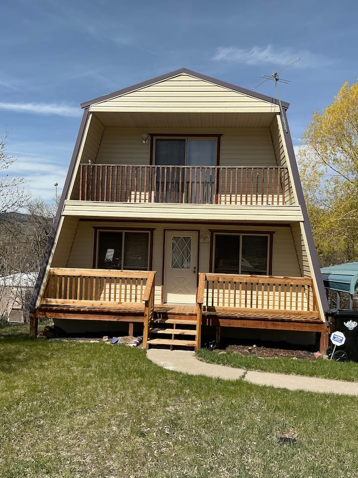 The Cozy Corner Cabin - Near Town - Lava Hot Springs, ID