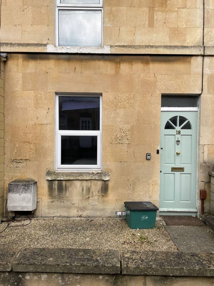 Cosy 3-bedroom Hilary House - Bath