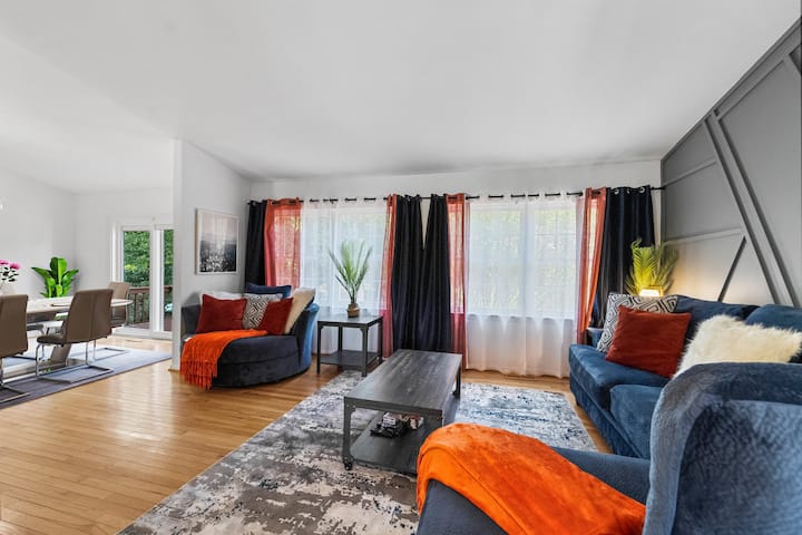 New Stunning 3 Bed |2bath | Free Parking - Occoquan, VA