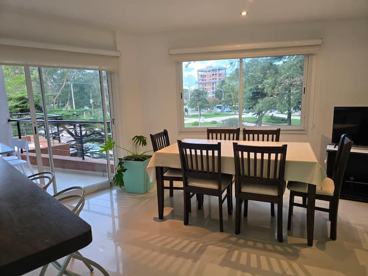 Dpto Céntrico Con Cochera Y Gran Terraza Propia - Pinamar