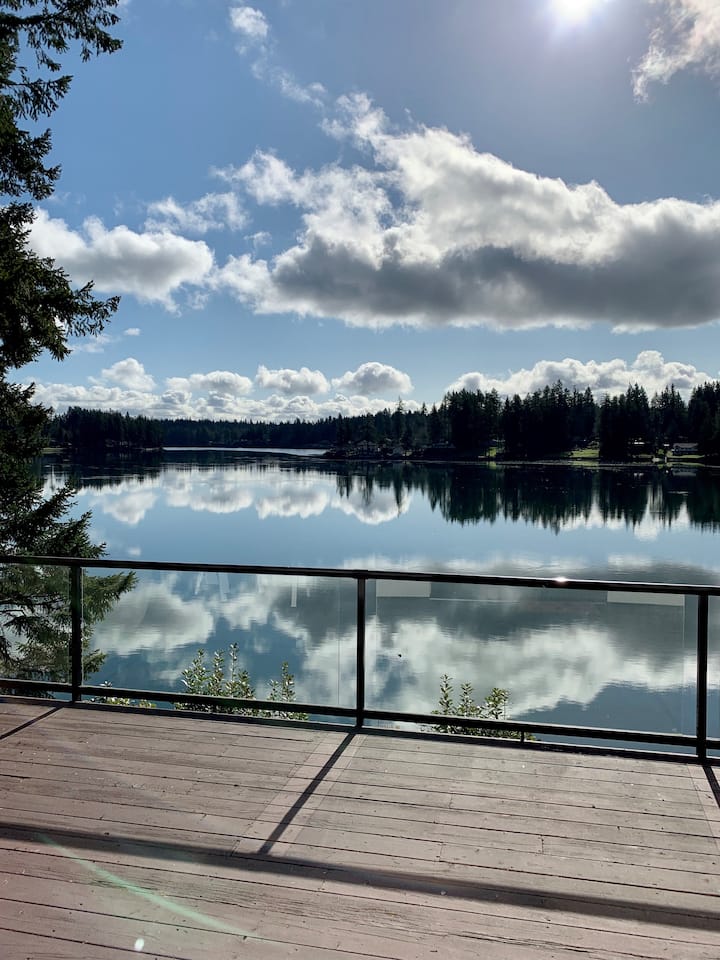 The Riptide Retreat - Shelton, WA