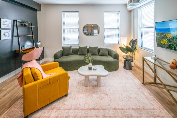 Prime Otr+king Bed+1st Fl+smart Tvs+sleeps 3+$park - Covington, KY