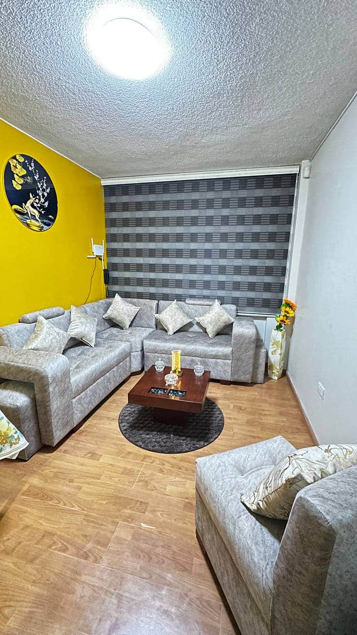 Departamento Con Confort Y Buena Ubicación - Riobamba