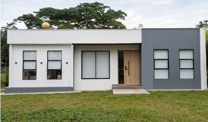 Cabaña Agradable Moderna Y Acogedora - Chinácota