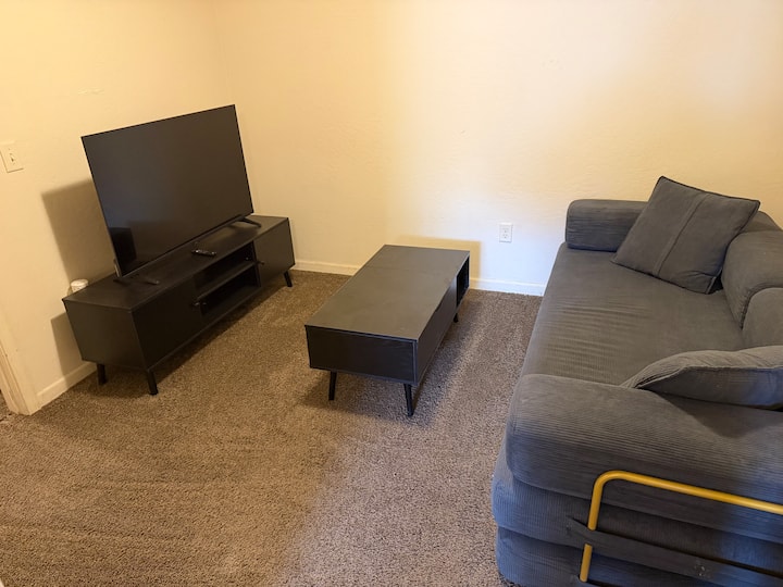 Minot Apartment. - Minot, ND