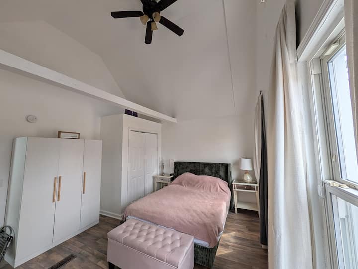 Private South Wedge Home Near The River! - Rochester, NY