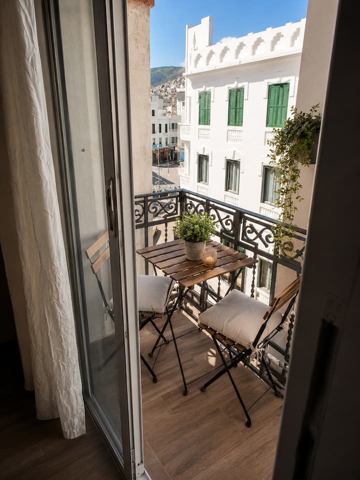 Elegant Tetouan Stay View On Place Moulay Mehdi - Tetuán