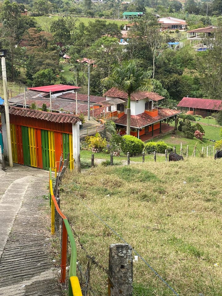 Hermosa Cabaña Campestre Disfrutar Con Tu Familia - Chinácota