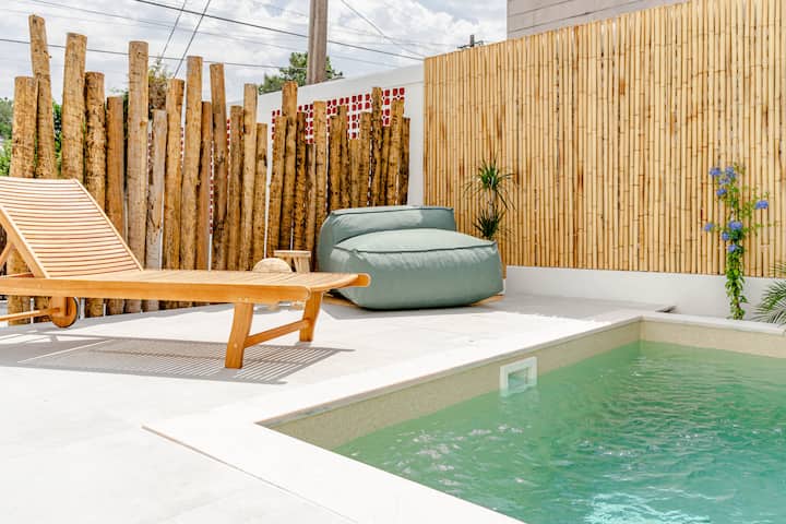 Sunaya Villa · Refúgio De Luz Na Aroeira - Almada