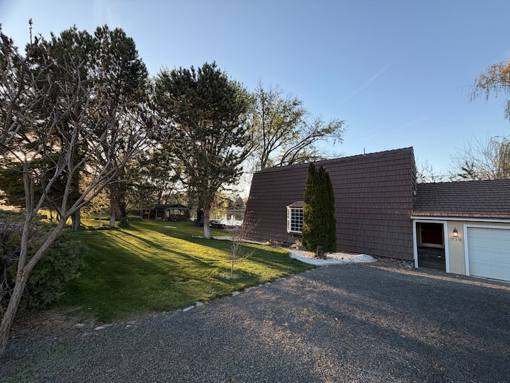 River Cottage - Grandview, WA