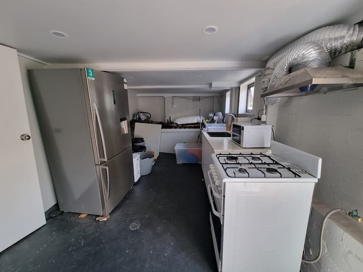 Pet Friendly Carlingford Studio Granny Flat - Castle Hill