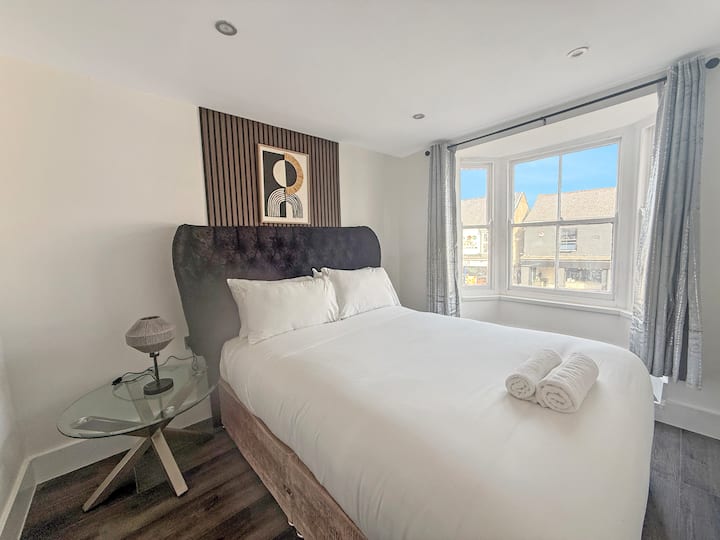 The Mk Prestige Apartment | Aylesbury | 2bdr - 米爾頓凱恩斯