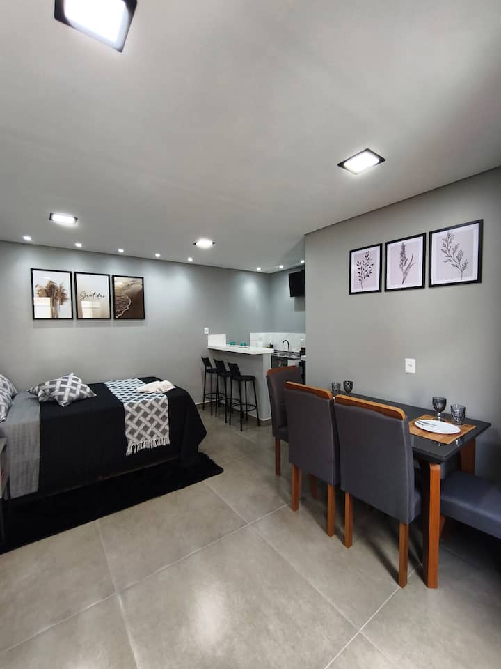 Micro Casa 22m2 Localização Estratégica Londrina - Londrina