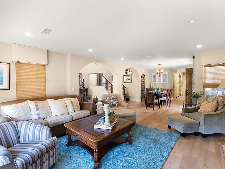 Newport Beach Home - Newport Beach, CA