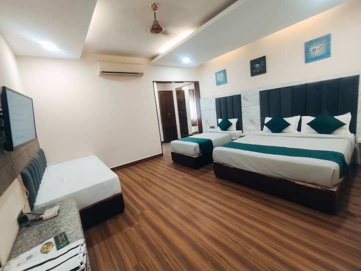 Hotel Rudra Vilas Few Step Away From Taj Mahal - Agra