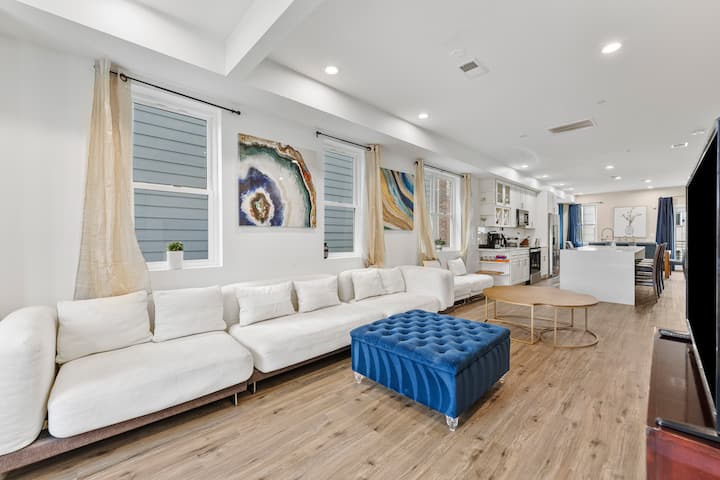 Modern 4br House – Mins To Stadiums & Wharf - Washington, DC