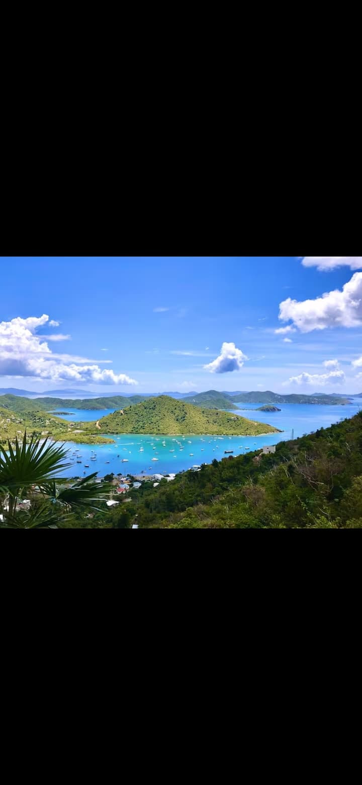 Panoramic Ocean Views | Romantic Coral Bay Oasis - East End