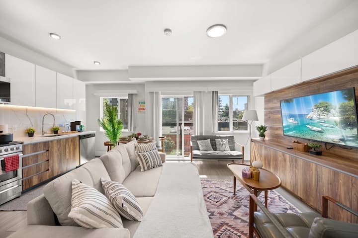 Bright 2br 2ba | West End Near Beach - 밴쿠버