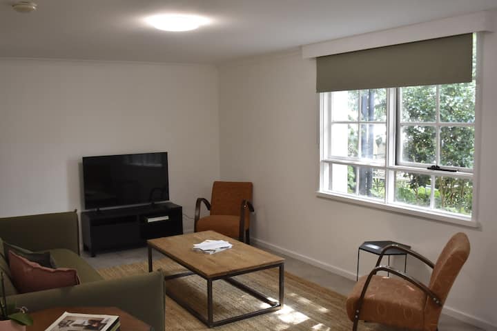 2 Bed Apartment At The Historic Braidwood Hotel - Braidwood