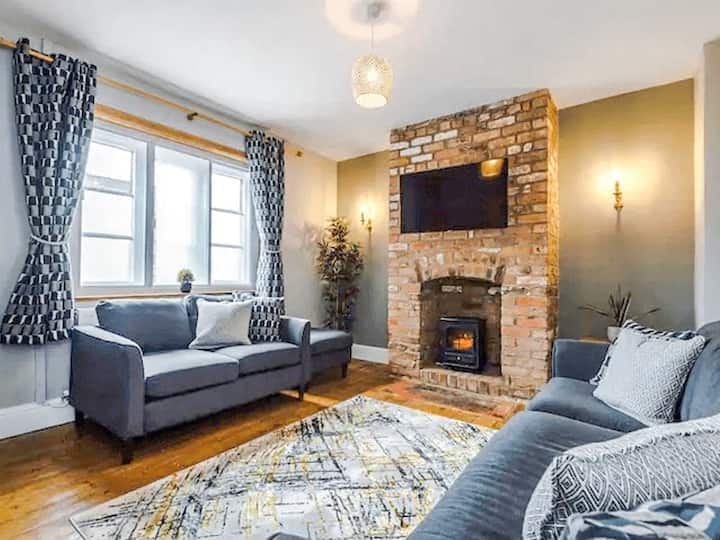 Castrum House - Chester