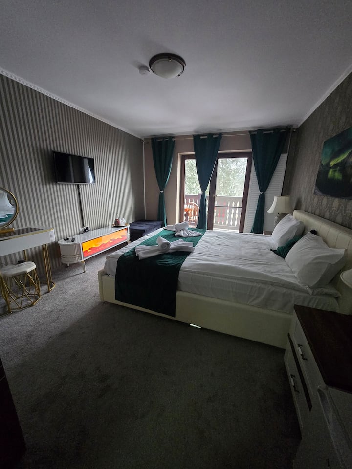 Camera Cu Baie Externa! - Predeal