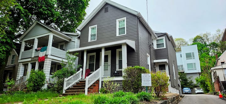 Luxury 2br W/ Parking | Little Italy/cwru/hospital - Cleveland, OH