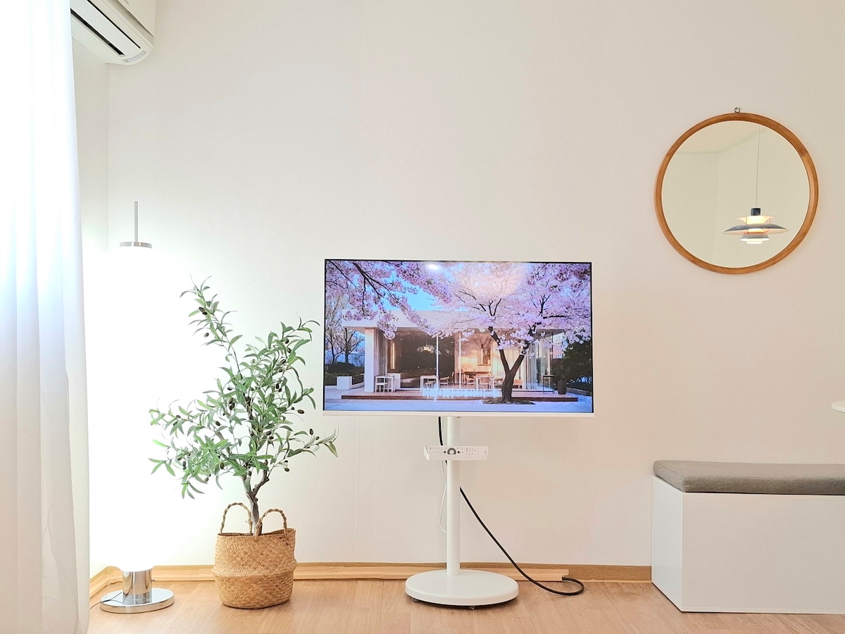 Airbnb: Holiday Rentals, Cabins, Beach Houses, Unique Homes & Experiences