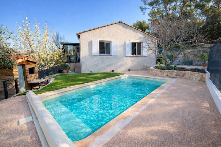 Villa De 130 M² Avec Piscine Et Vue Sur Draguignan - Draguignan