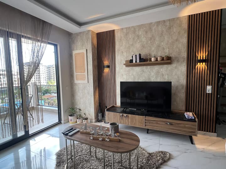 Alanya Mahmutlar’da Havuzlu Denize 6 Dk Lüks Daire - Mahmutlar