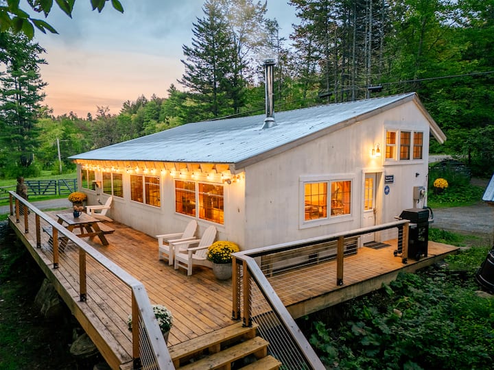 Beautiful Art Studio With Hot Tub/sauna #1 Airbnb - Vermont