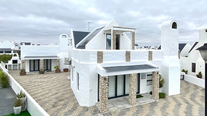 Luxury Family Holiday Home - Velddrif