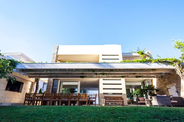 Luxury Villa Zlatni Rat, Pool, Sea View - Bol