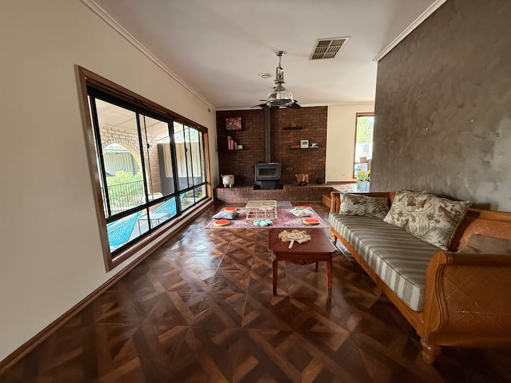 Bushy Days Guesthouse - Bendigo