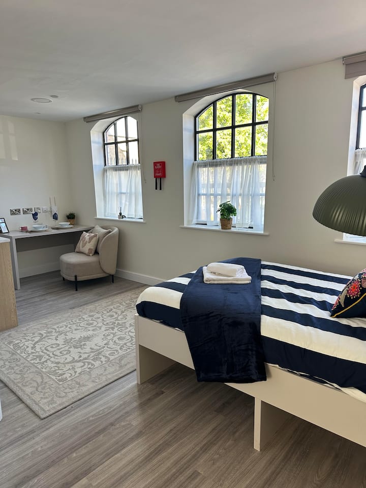 Stylish Studio At The Oracle's Historic Mill - Nottingham