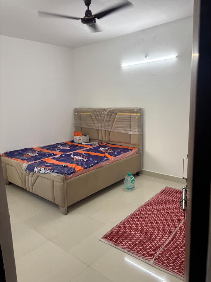 We Welcome To The Host - Jhansi