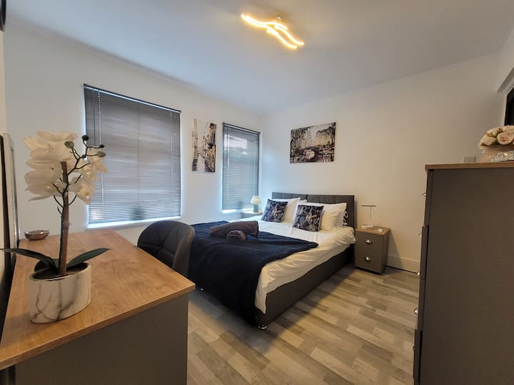 Ipswich 2 Bed - Walking Distance To Town & Marina - Ipswich