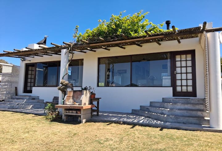 Slipway Beachfront Cottage Golden Mile - Saint Helena Bay