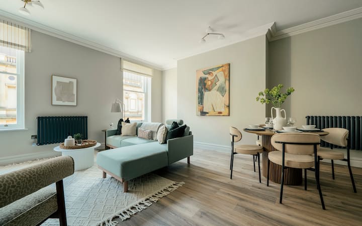 Interior Designed Town Centre One Bed Apartment - Harrogate